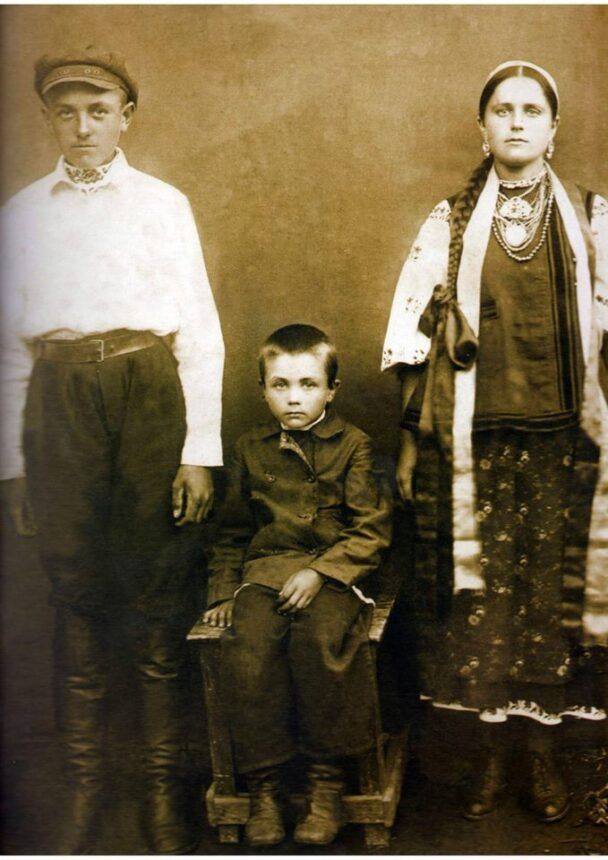 How Ukrainians looked like 100 years ago – Slavorum