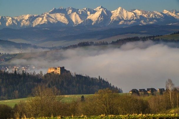 7 Haunted Polish Castles Where You Could See Ghosts – Slavorum
